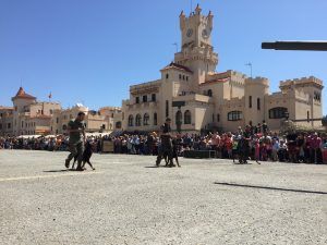 La caserna del Bruch, plena fins la bandera – Dolça Catalunya